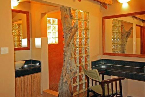 Chengeta Safari Lodge - Selous Accommodation.