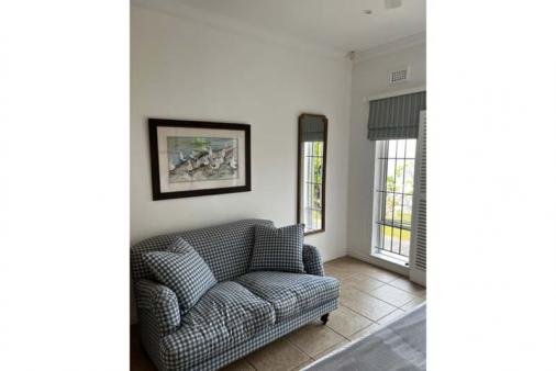 Cove Cottage - Sheffield Beach Accommodation.