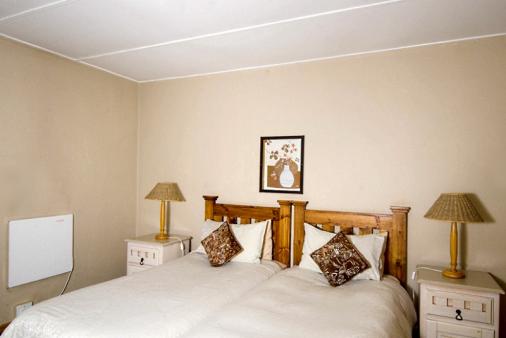 Maylodge Country Cottages - Hogsback Accommodation.