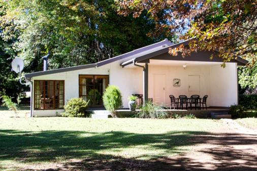 Maylodge Country Cottages - Hogsback Accommodation.