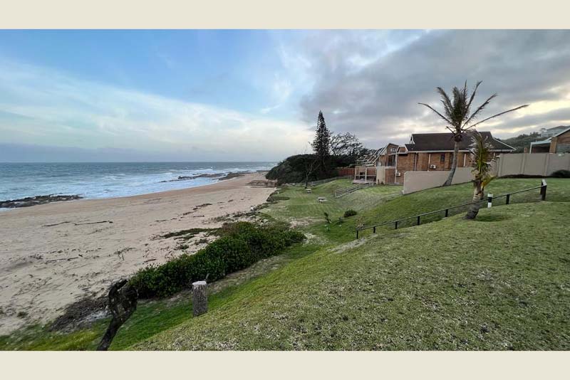 Step On The Beach - Hibberdene Accommodation.
