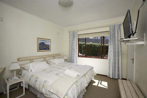 Valley Heights B&B / Guest House - Kenilworth Accommodation.