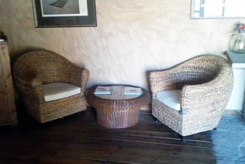 Skitterland Guest House - Sutherland Accommodation.