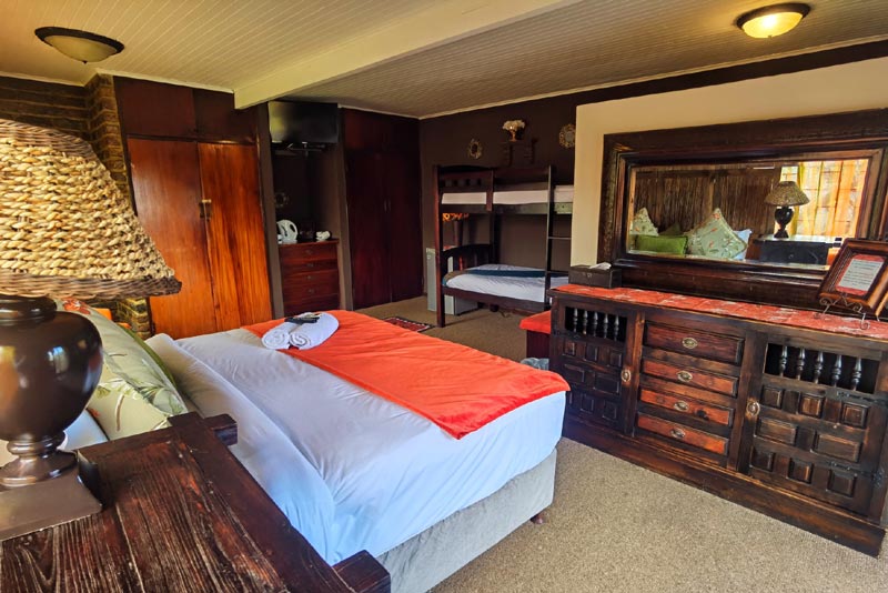 Camelot Guesthouse - Newcastle Accommodation.