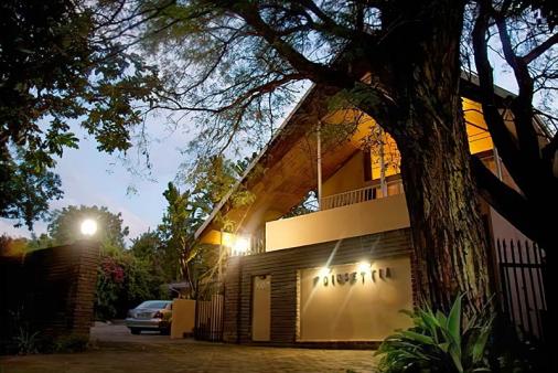 Rustenburg Guest House - Rustenburg Accommodation.