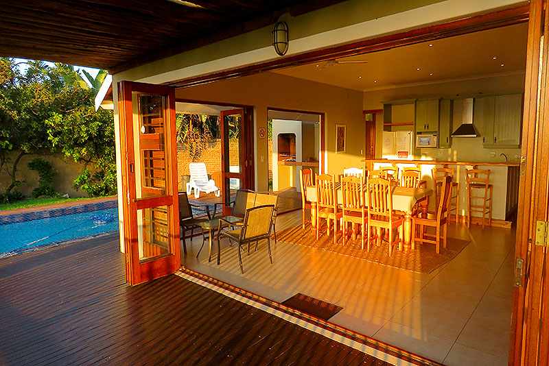 Peace Cottage - Umtentweni Accommodation.