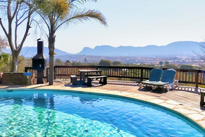 Fires Mountain Lodge - Hartbeespoort Dam Accommodation.
