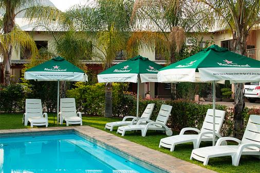 Palm Valley Inn - Hartbeespoort Dam Accommodation.