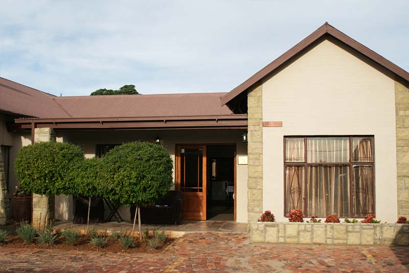 Oak Rest Guest House - Kimberley Accommodation.