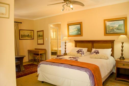 Birdsong Cottage 10 - Champagne Valley Accommodation.