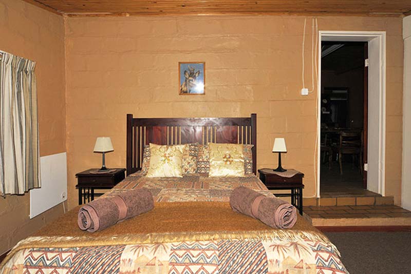 Hillbilly's Cottages - Champagne Valley Accommodation.
