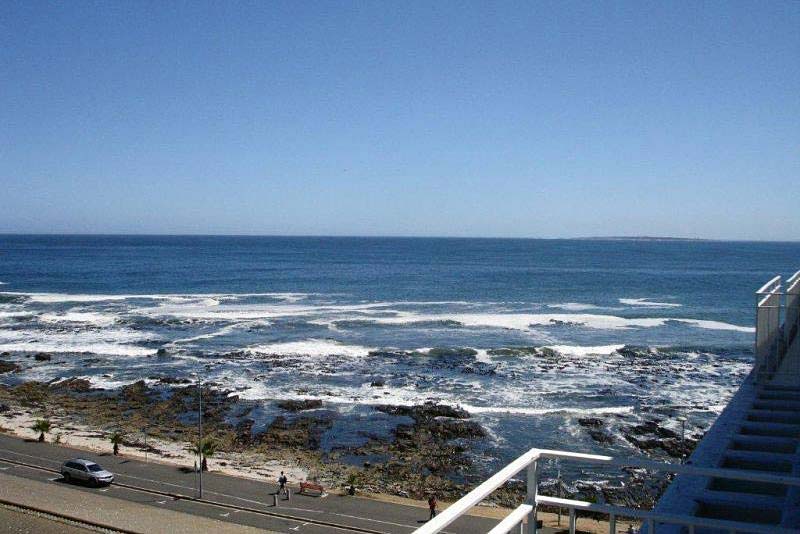 Beach Villa - Mouille Point Accommodation.