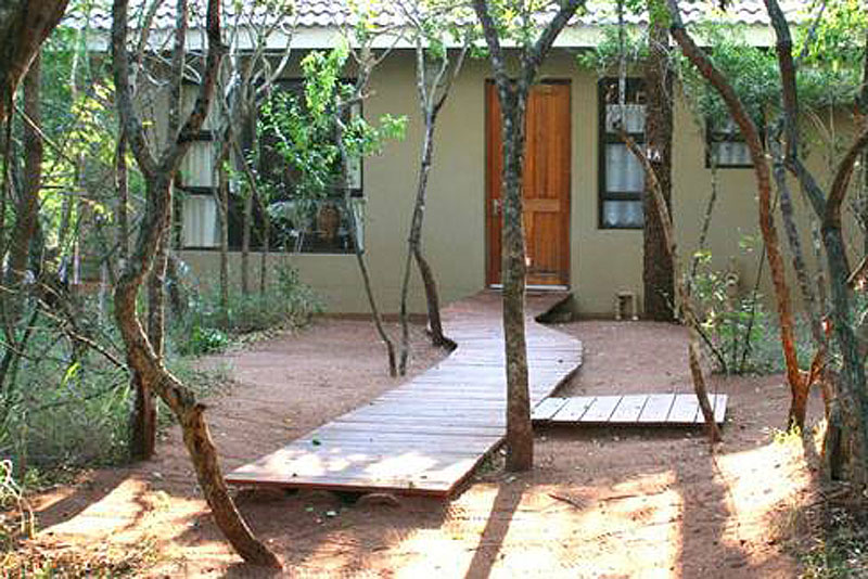 Umkhumbi Lodge - Hluhluwe Accommodation.