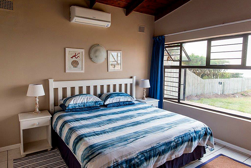 Phumula Beach Cottage - Salt Rock Accommodation.
