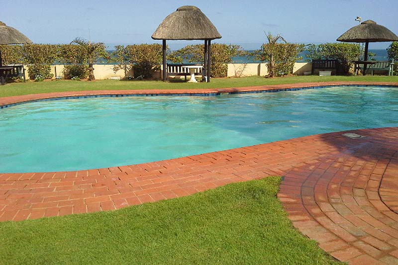 9 Inyoni Rocks Cabanas - Amanzimtoti Central Accommodation.