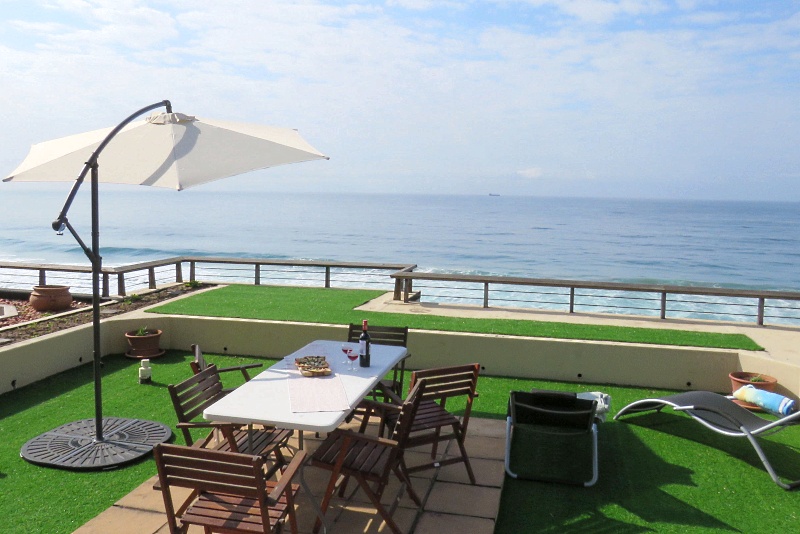 Ocean Whisper - Westbrook Beach Accommodation.