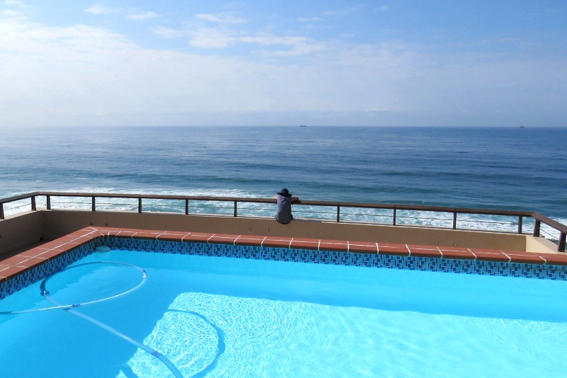 Ocean Whisper - Westbrook Beach Accommodation.