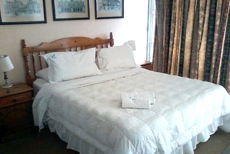 Inyoni Rocks Cabanas - Amanzimtoti Central Accommodation.