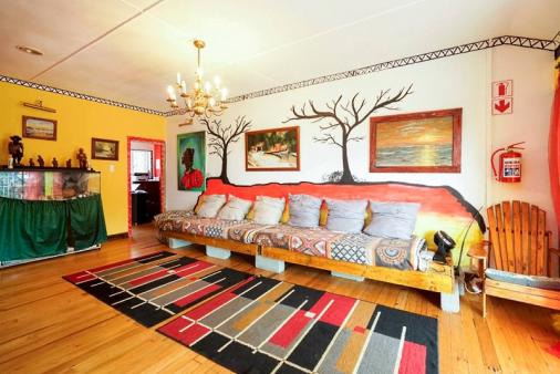 Aweh Africa Backpackers - Durban North Accommodation.