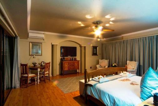 Casa Mia Guest House - Table View Accommodation.