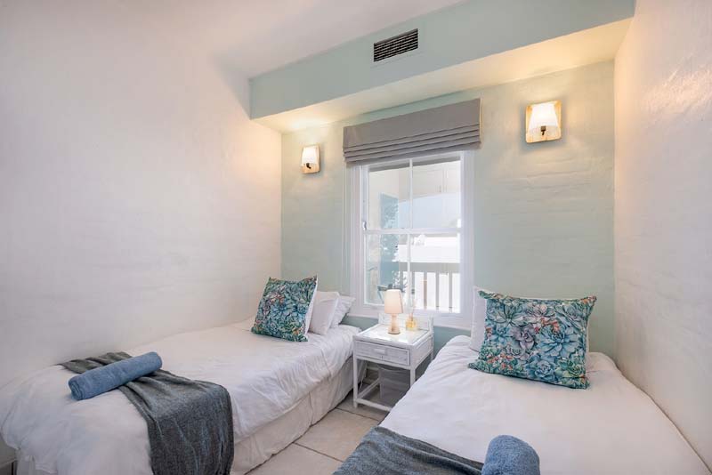 Paradise @ 9 Perissa, Santorini - Ballito Central Accommodation.