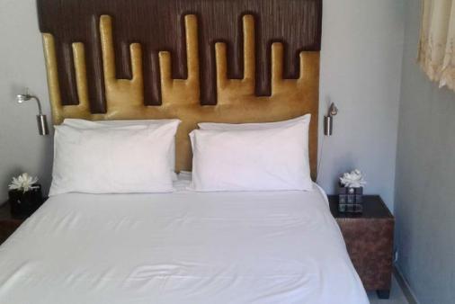 Iqhayiya Guest House - Durban South Accommodation.