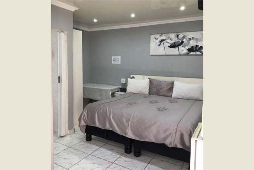 Iqhayiya Guest House - Durban South Accommodation.