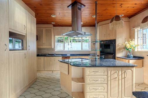 Umhlanga Villa Forest Drive - Umhlanga Rocks Accommodation.