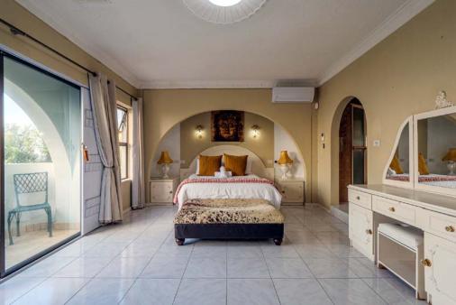 Umhlanga Villa Forest Drive - Umhlanga Rocks Accommodation.