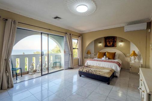 Umhlanga Villa Forest Drive - Umhlanga Rocks Accommodation.