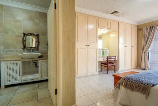 Umhlanga Villa Forest Drive - Umhlanga Rocks Accommodation.